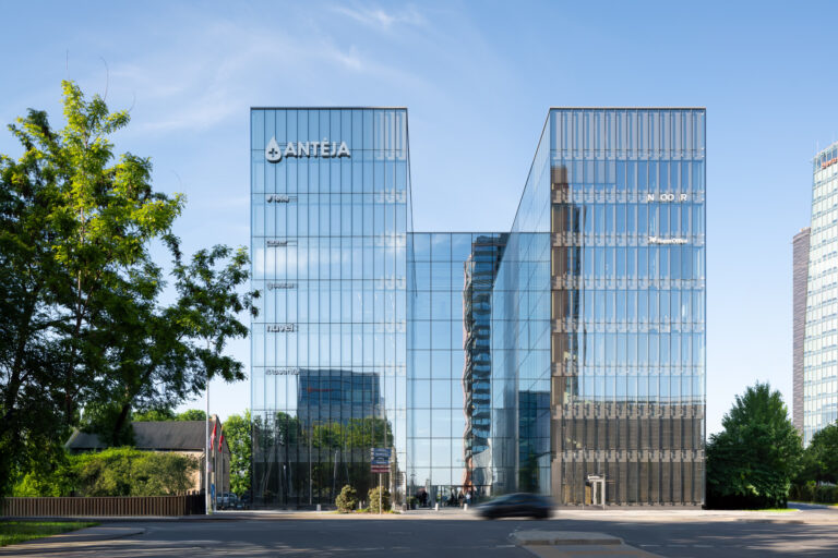 Pagrindinis - Naresta