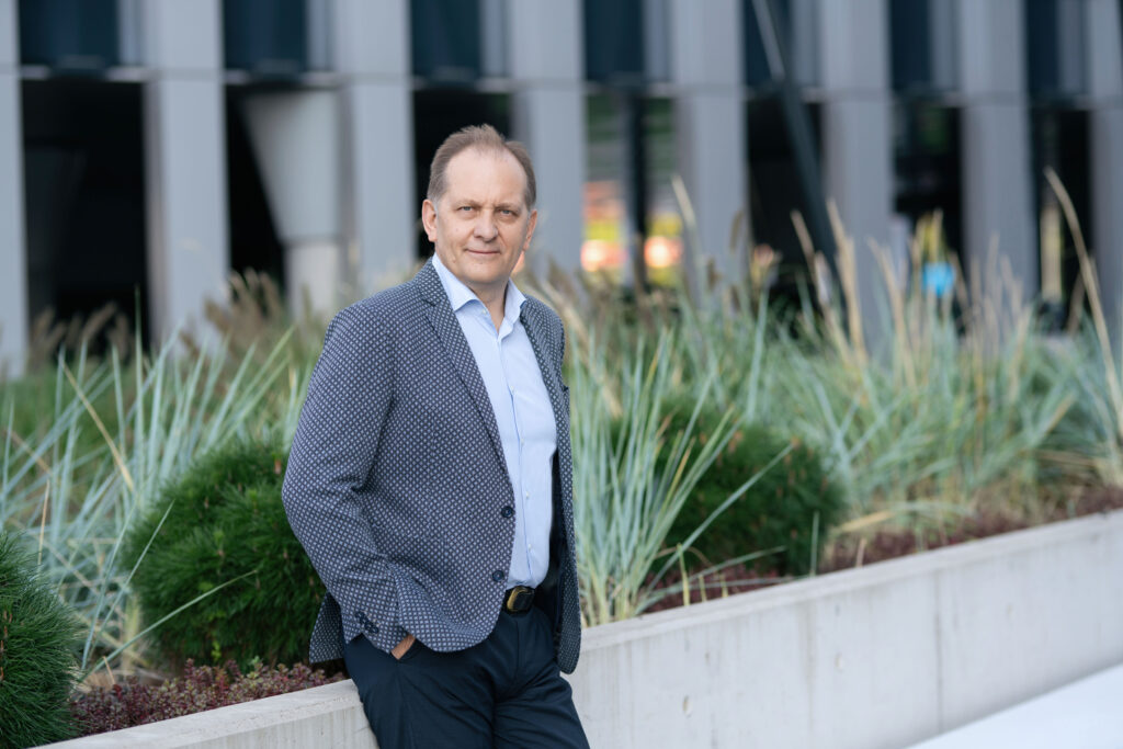 Pagrindinis - Naresta